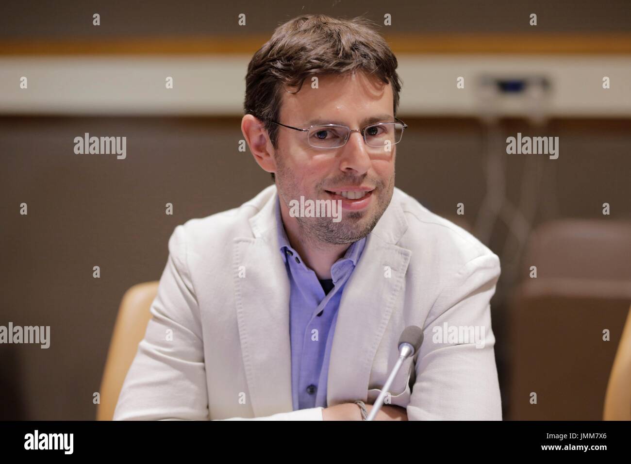 Matt sutter hi-res stock photography and images - Alamy