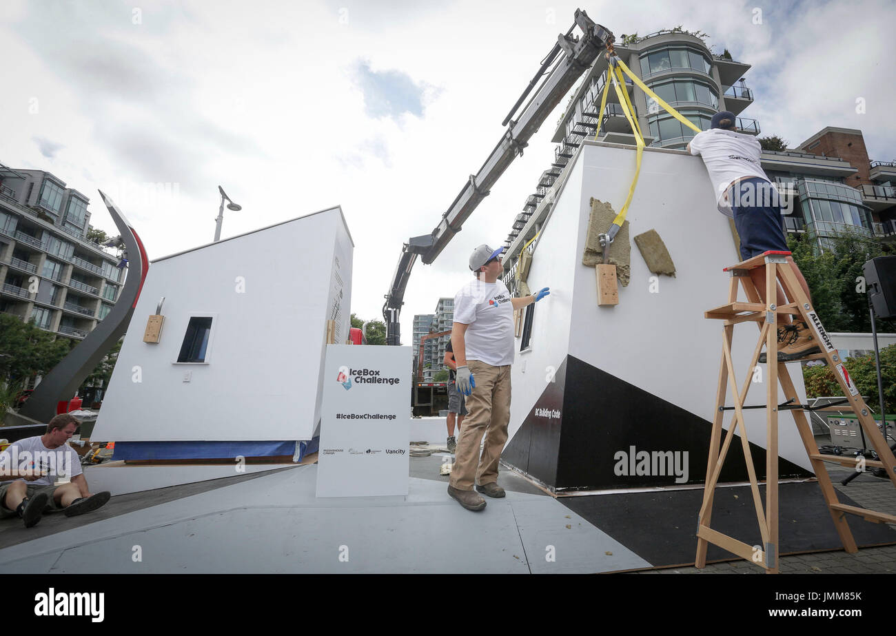 Vancouver, Canada. 27th July, 2017. Workers install ice box structure ...