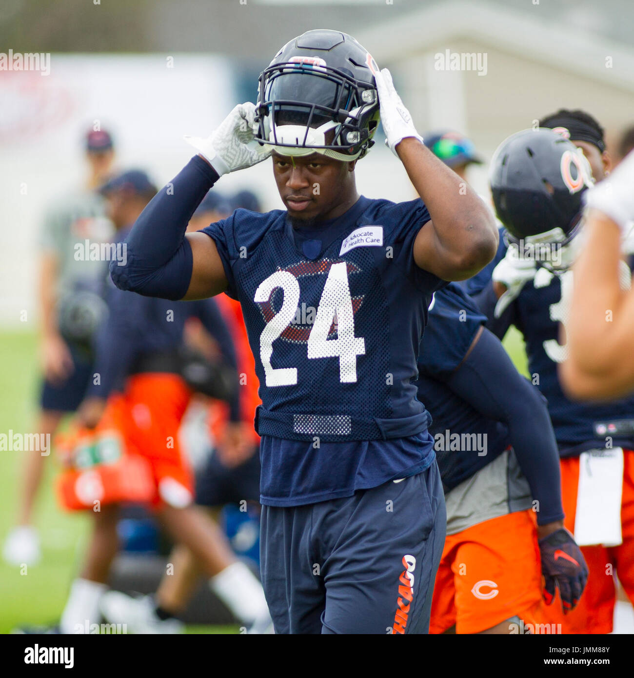 Chicago bears helmet hi-res stock photography and images - Alamy