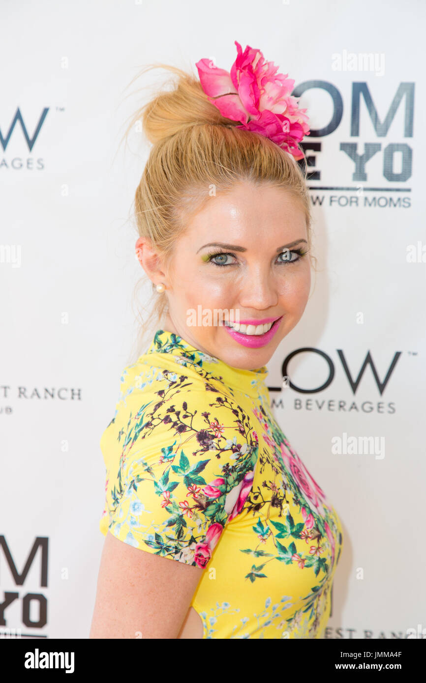 Malibu, California, USA. 27th July, 2017. Music artist Girl Crush ...