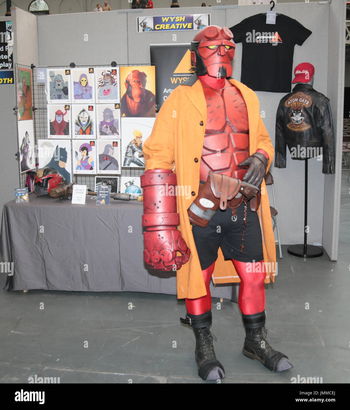 Huge pockets hi-res stock photography and images - Alamy