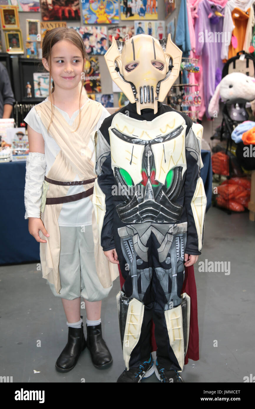 Huge pockets hi-res stock photography and images - Alamy