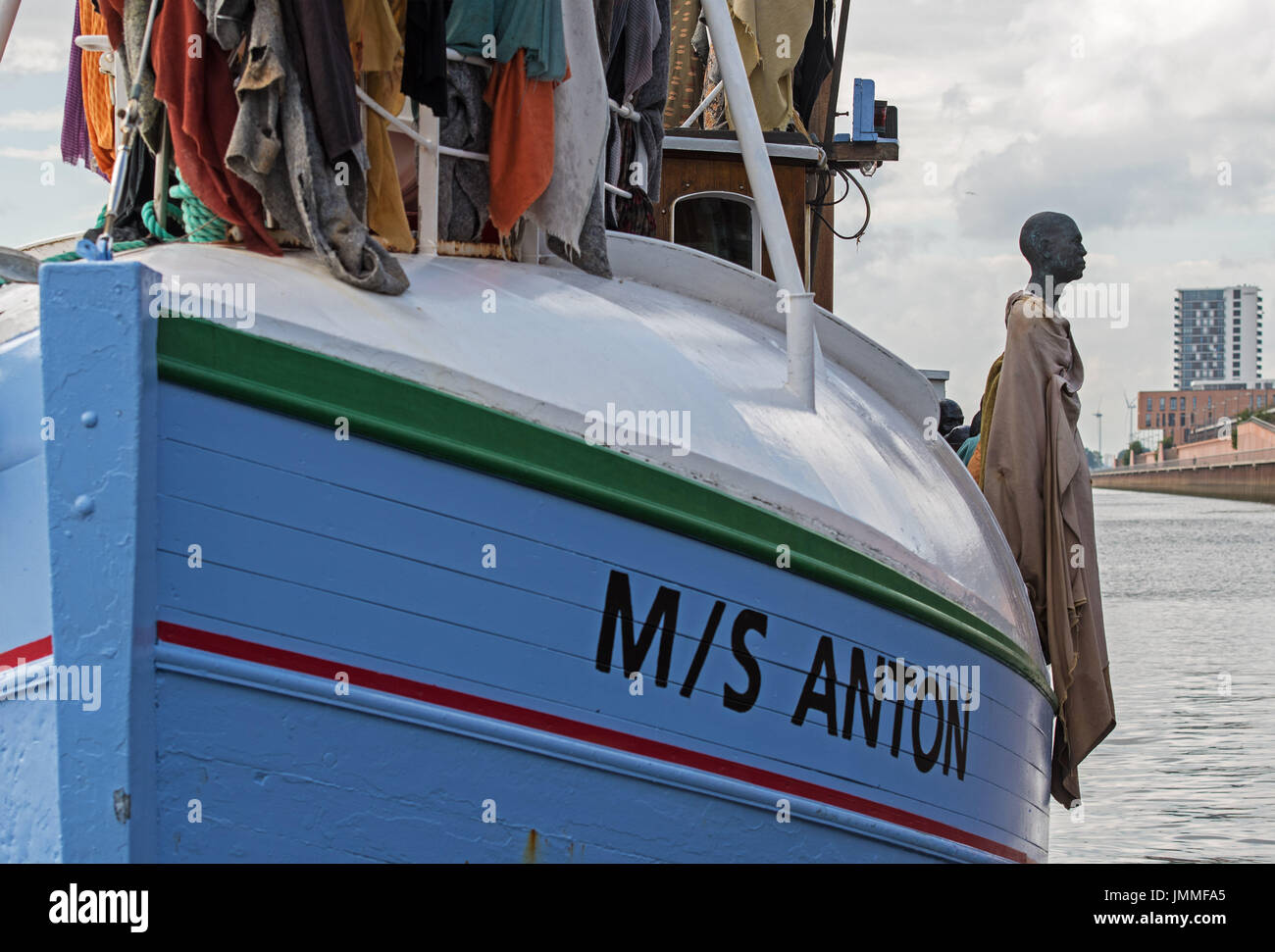 Bremen, Germany. 28th July, 2017. The Danish cutter MS 'Anton' carrying ...