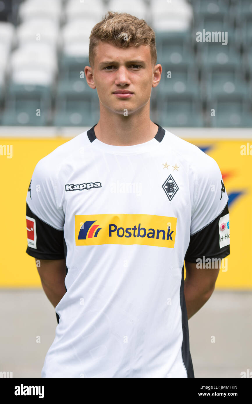 Moenchengladbach, Germany. 28th July, 2017. Michael Cuisance ...