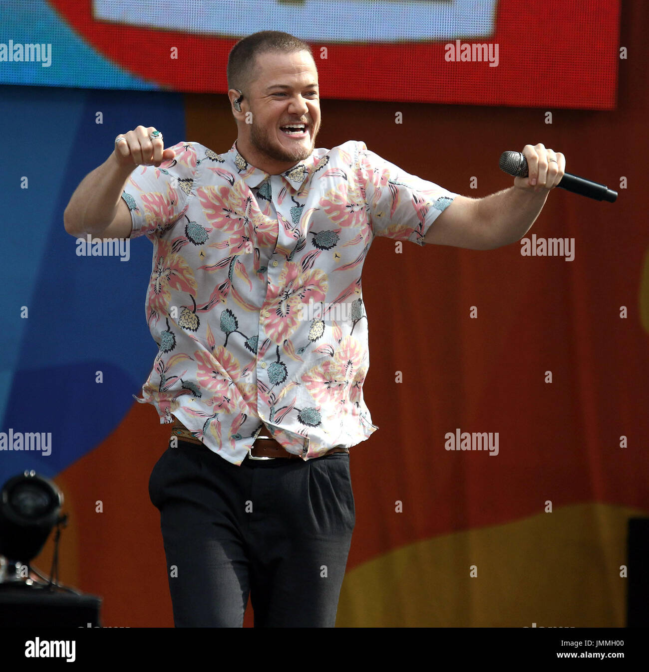 Imagine dragons lead vocalist dan reynolds performs hi-res stock ...