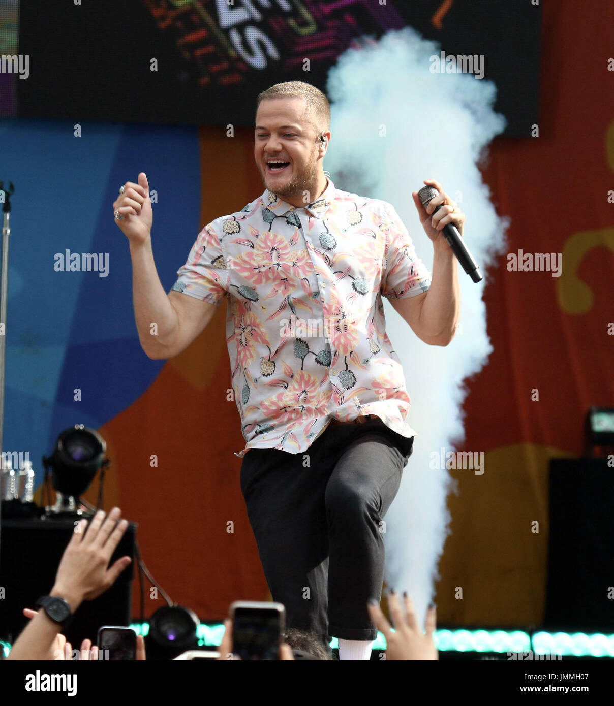 Imagine dragons lead vocalist dan reynolds performs hi-res stock ...