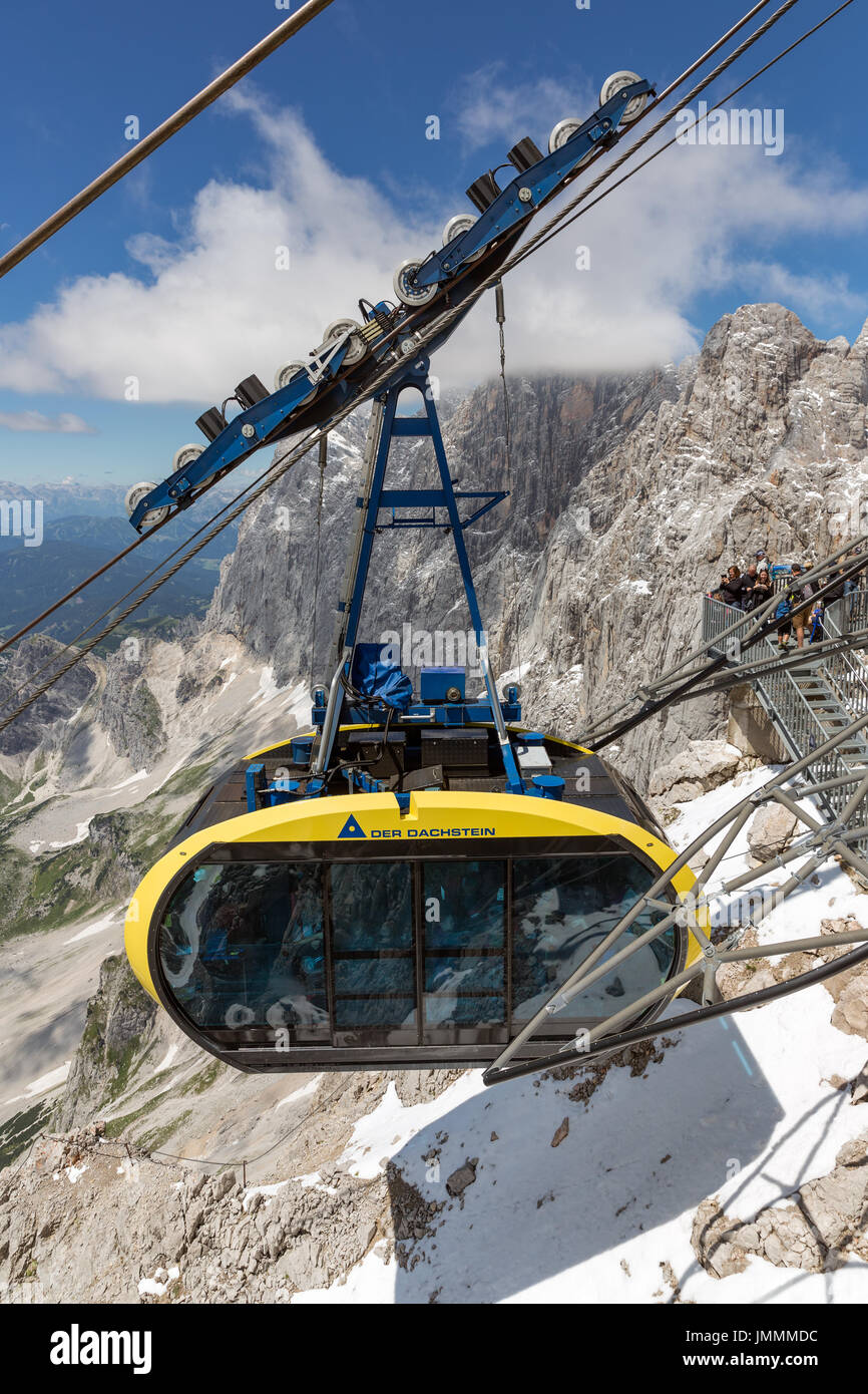 Dachstein cable car hi-res stock photography and images - Alamy
