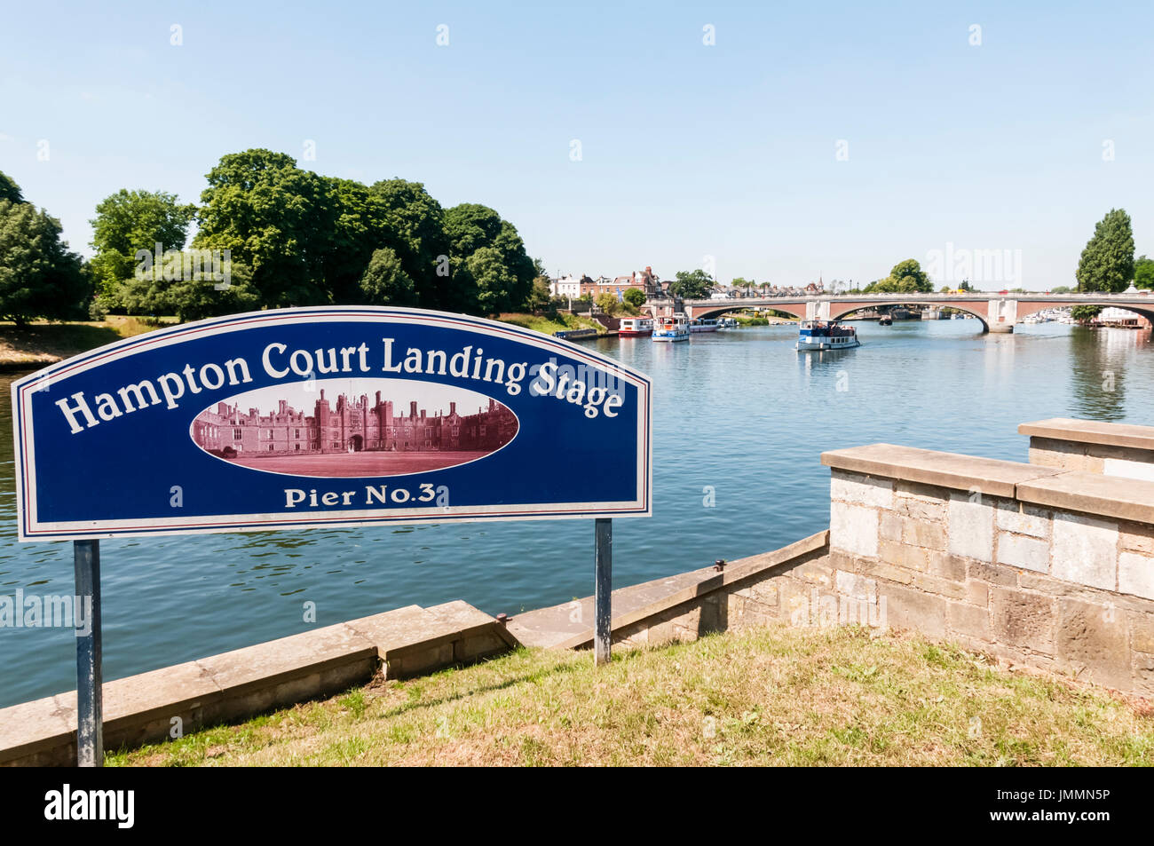 Hampton court landing stage hi-res stock photography and images - Alamy