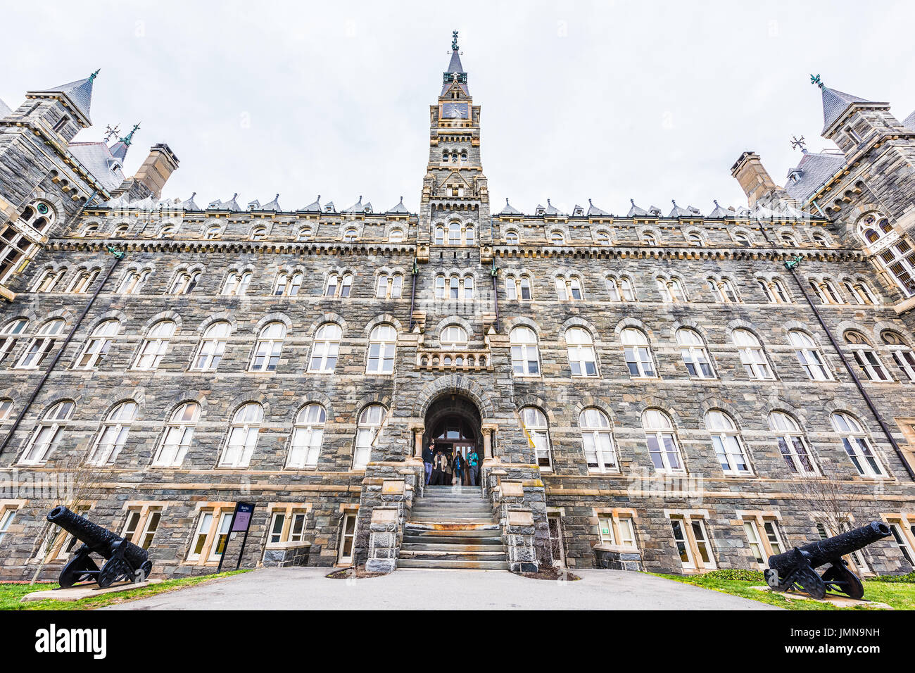 Georgetown university healy hall hi-res stock photography and images ...