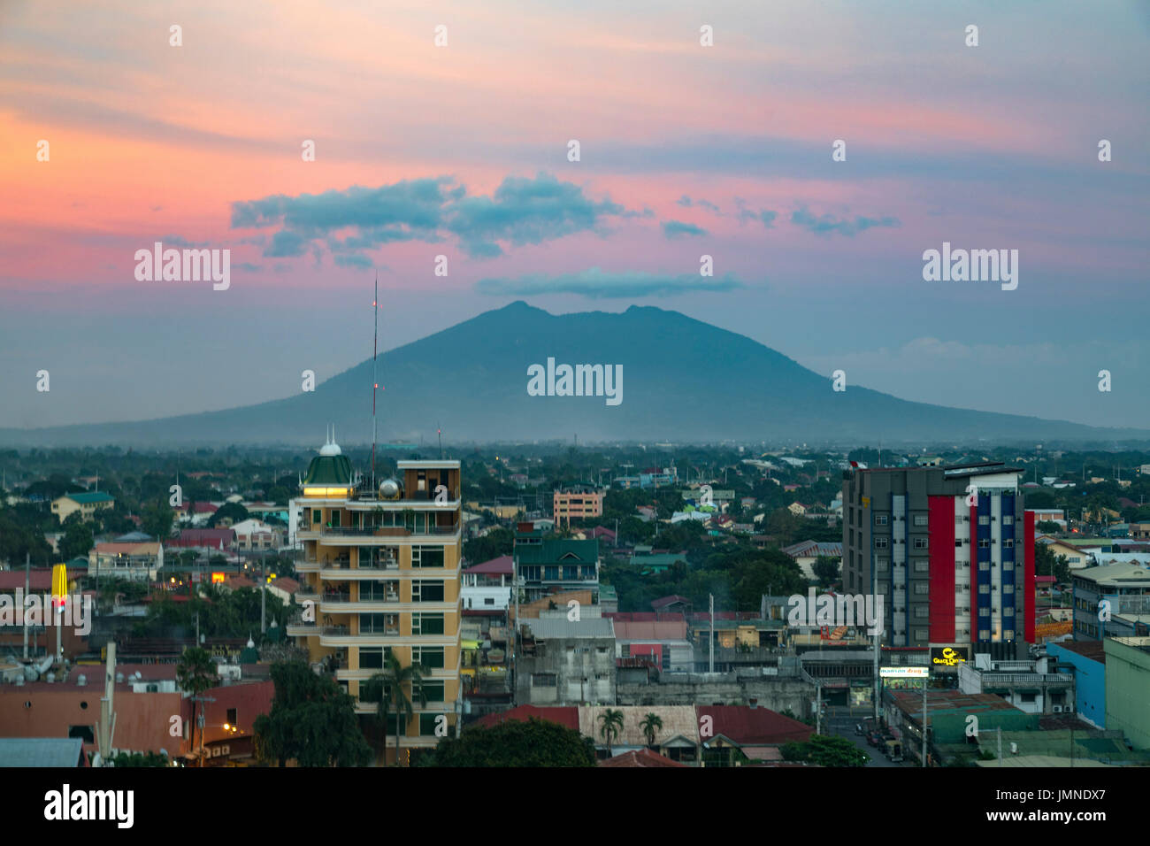 Angeles city philippines skyline hi-res stock photography and images ...
