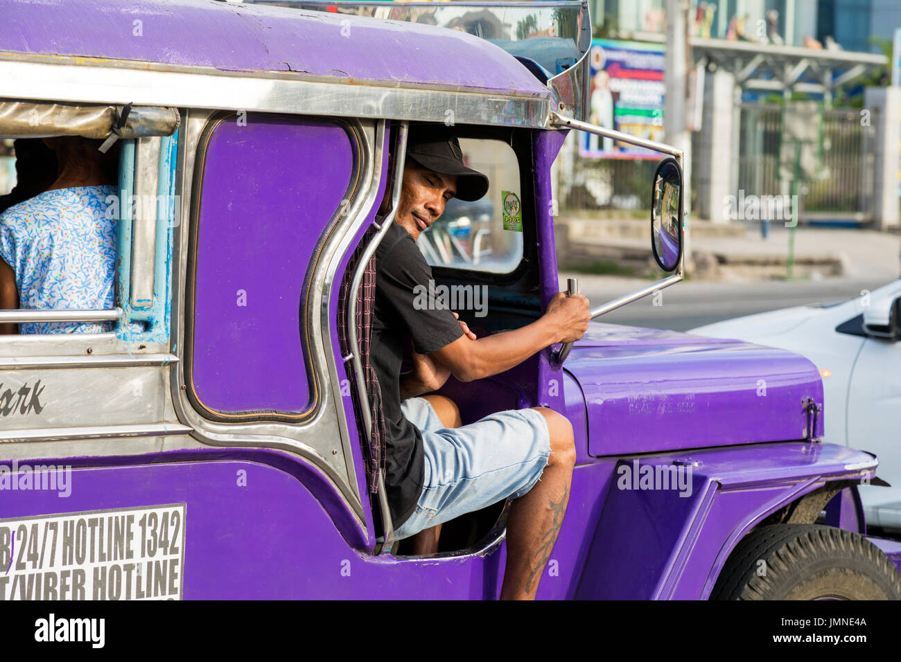 Jeepney route hi-res stock photography and images - Alamy