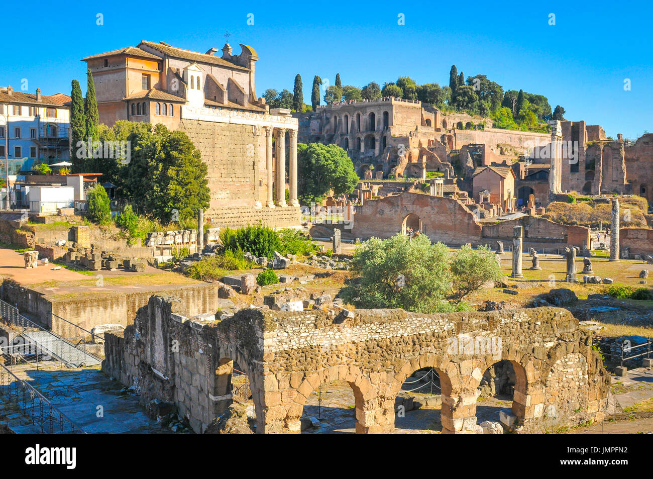 Architecture roman vestiges in rome hi-res stock photography and images ...