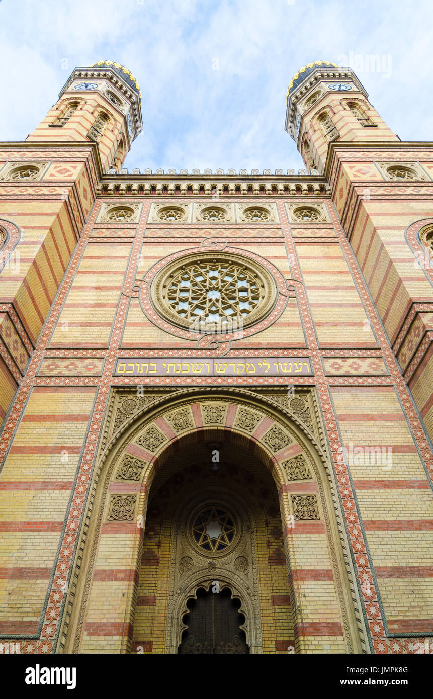 BUDAPEST, HUNGARY - FEBRUARY 21, 2016: Exterior of the Great Synagogue ...