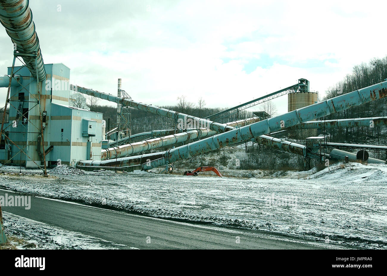 Sago, WVa - January 7, 2005 -- Views of the Sago 1 mine processing ...