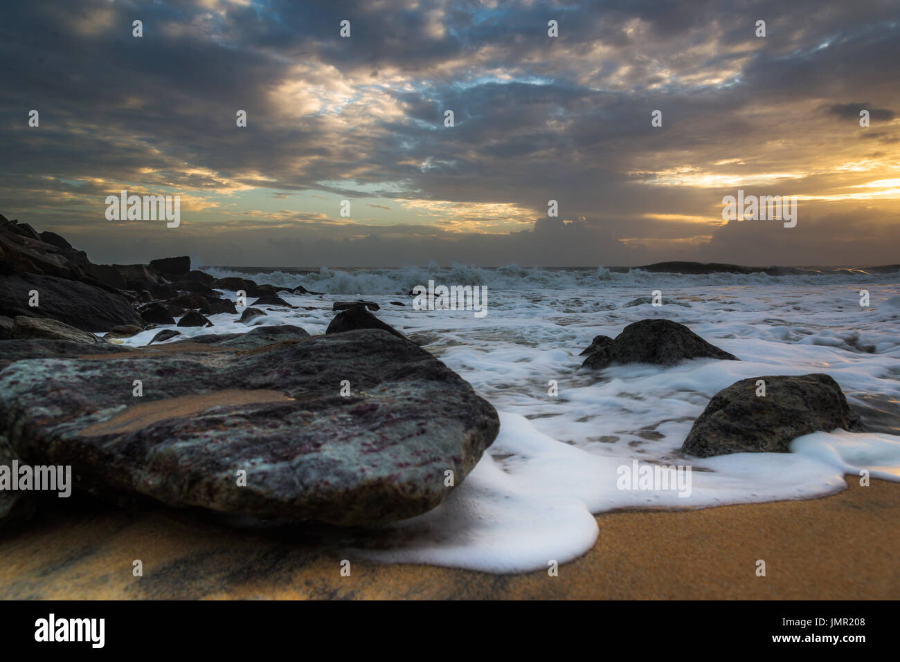Rocky beaches india hi-res stock photography and images - Alamy