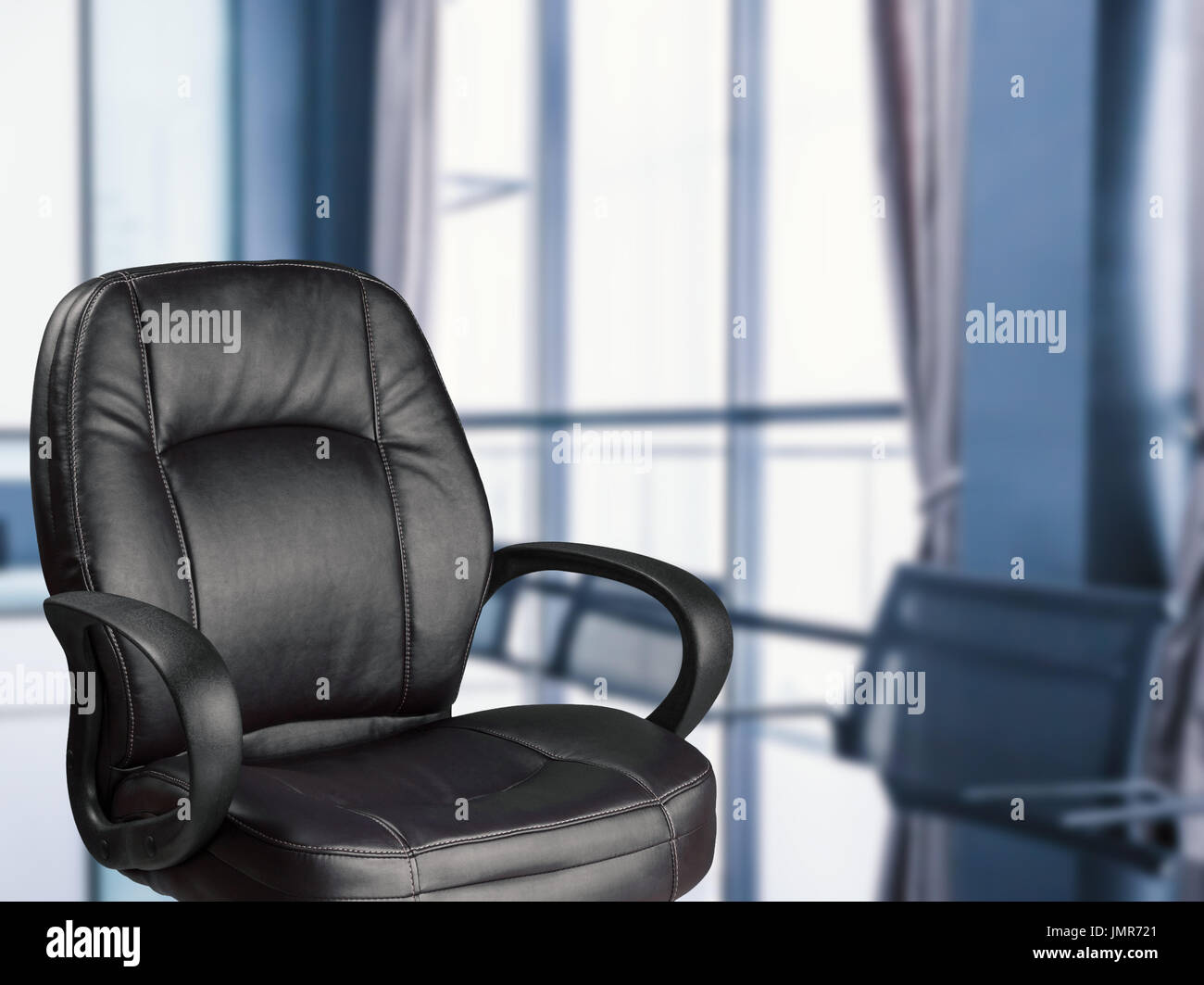 empty office chair with office background Stock Photo - Alamy