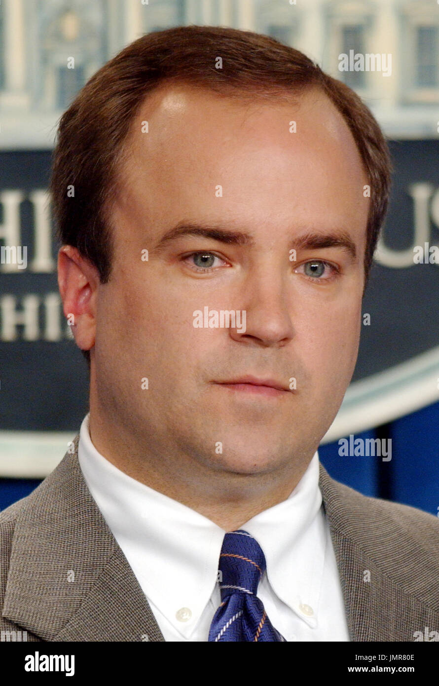 White House Press Secretary Scott McClellan holds his daily briefing in ...