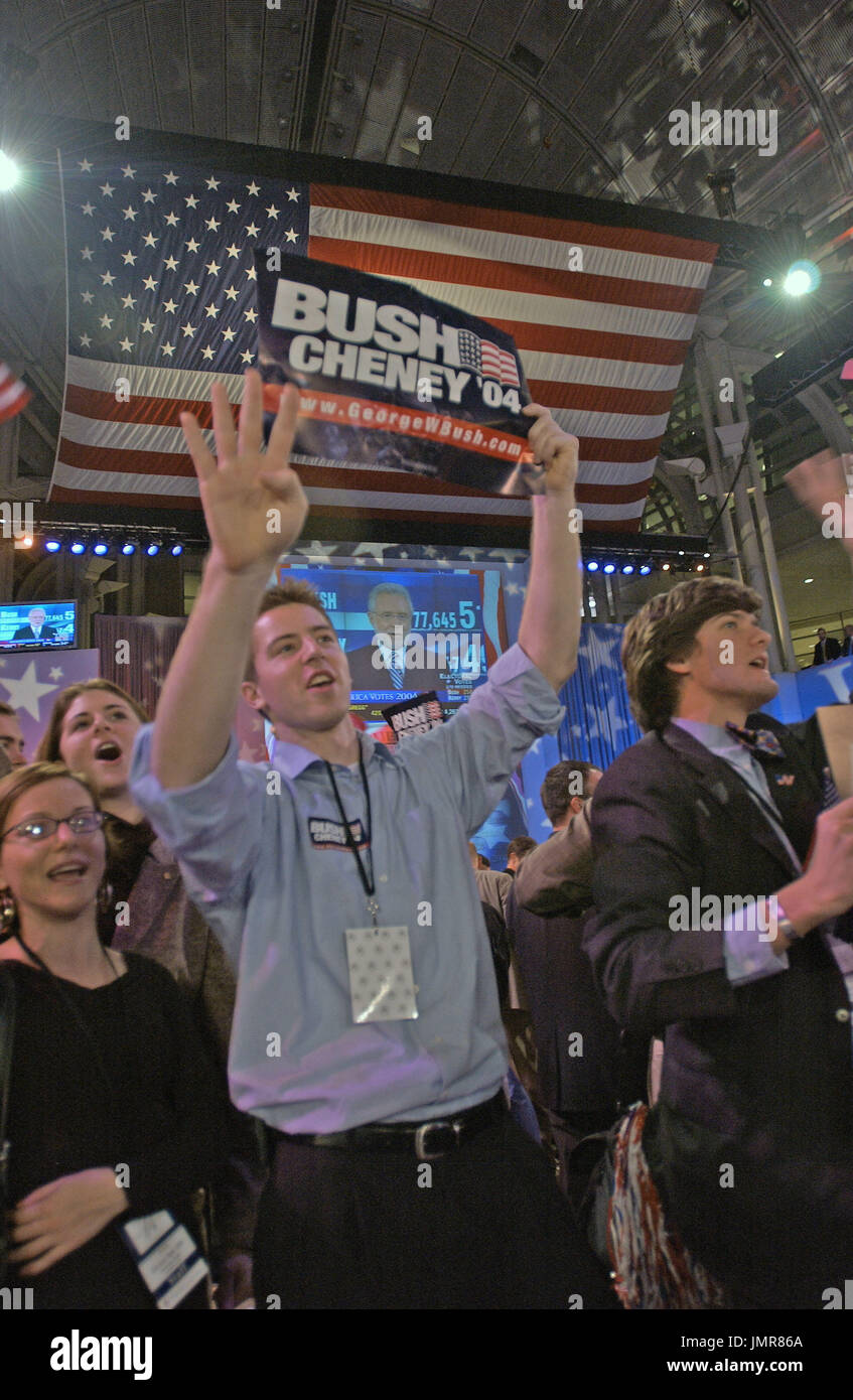 Celebration at the 2004 Republican "Victory" Party at the Ronald Reagan ...