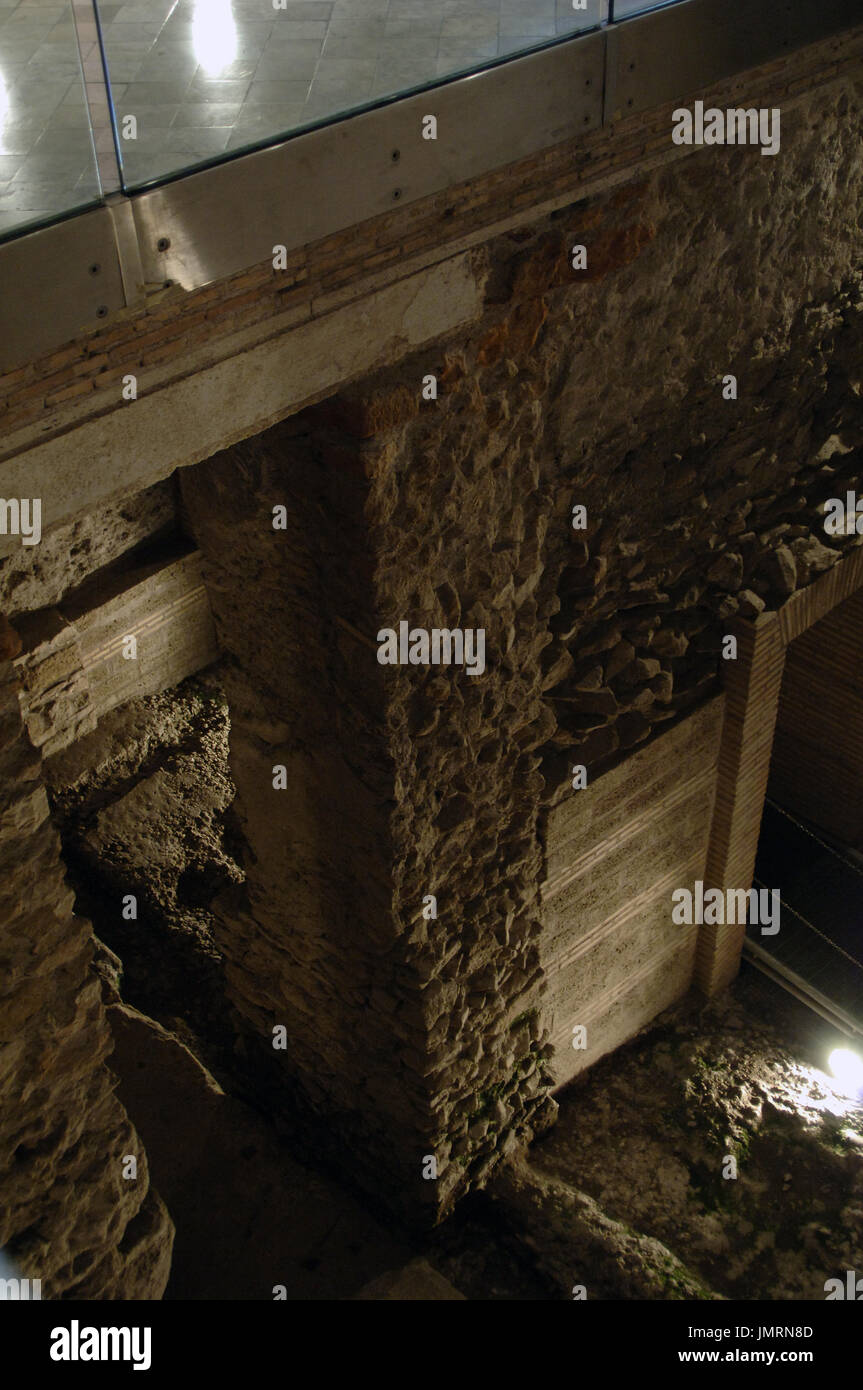 Balbi crypt hi-res stock photography and images - Alamy