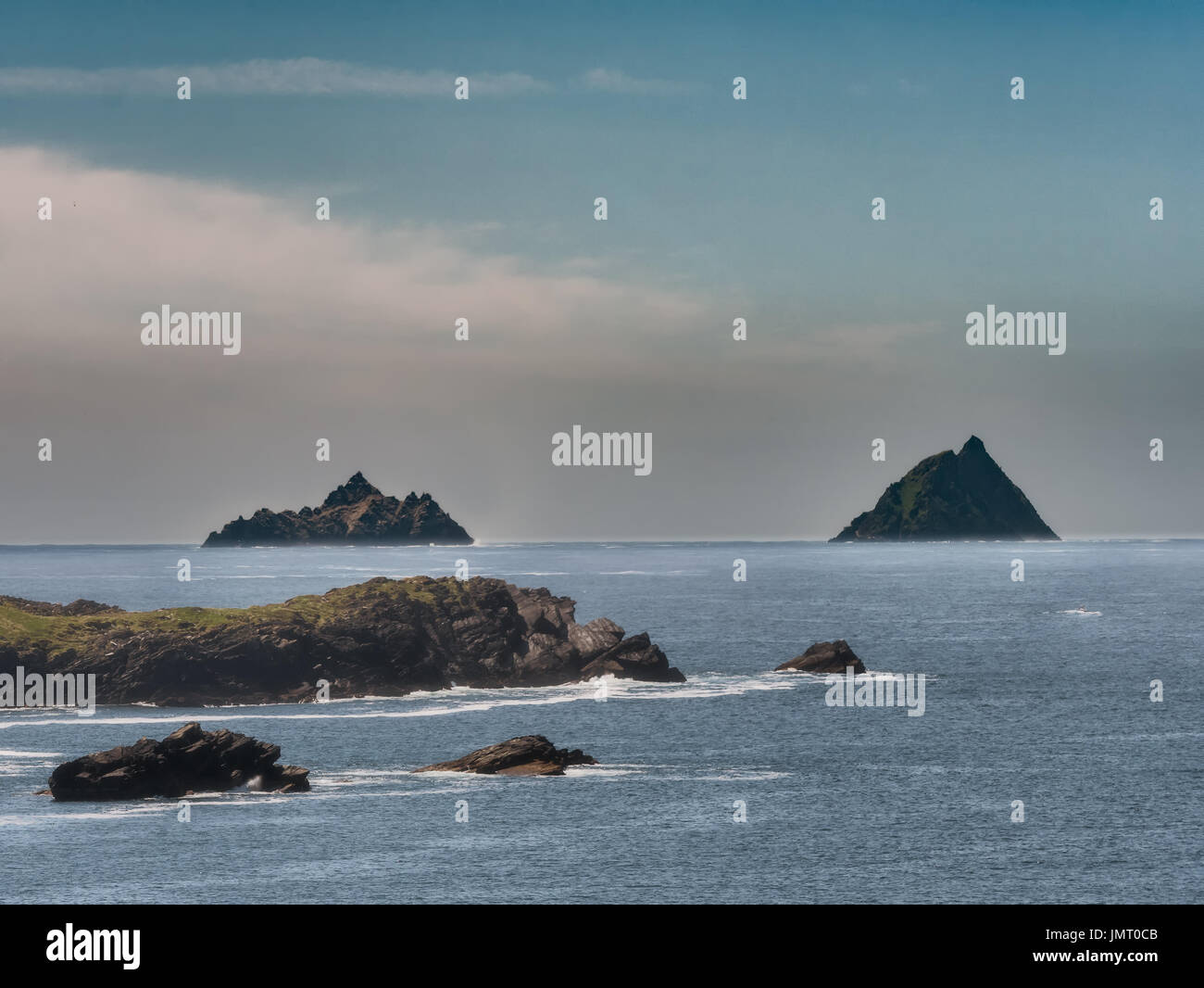 Skellig islands hi-res stock photography and images - Alamy