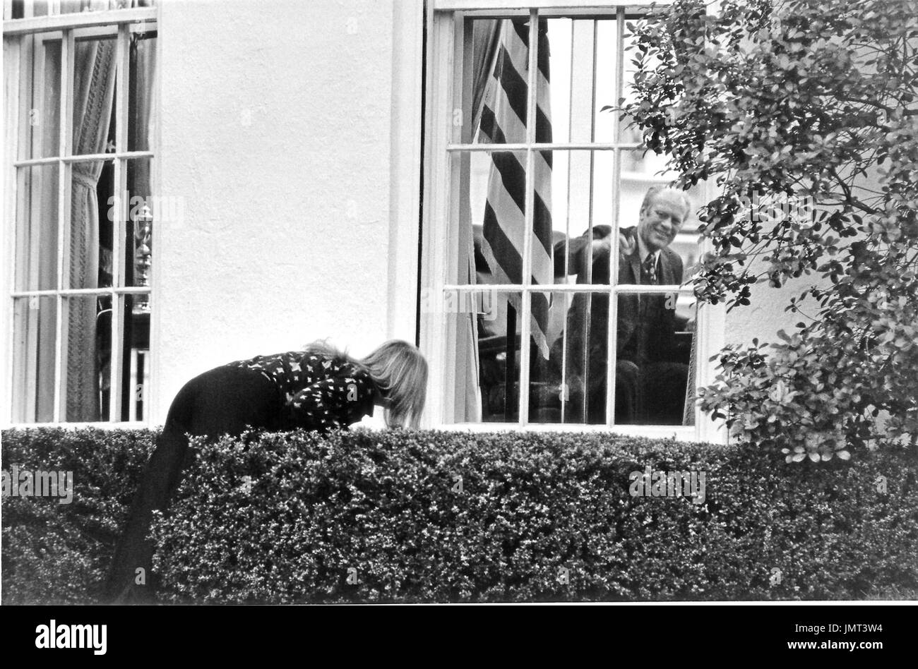 Susan Ford, daughter of United States President Gerald R. Ford, tries ...