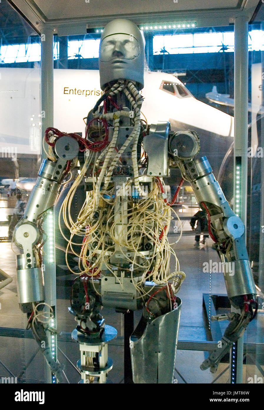 Chantilly, VA - December 11, 2004 -- This articulated robot (android ...