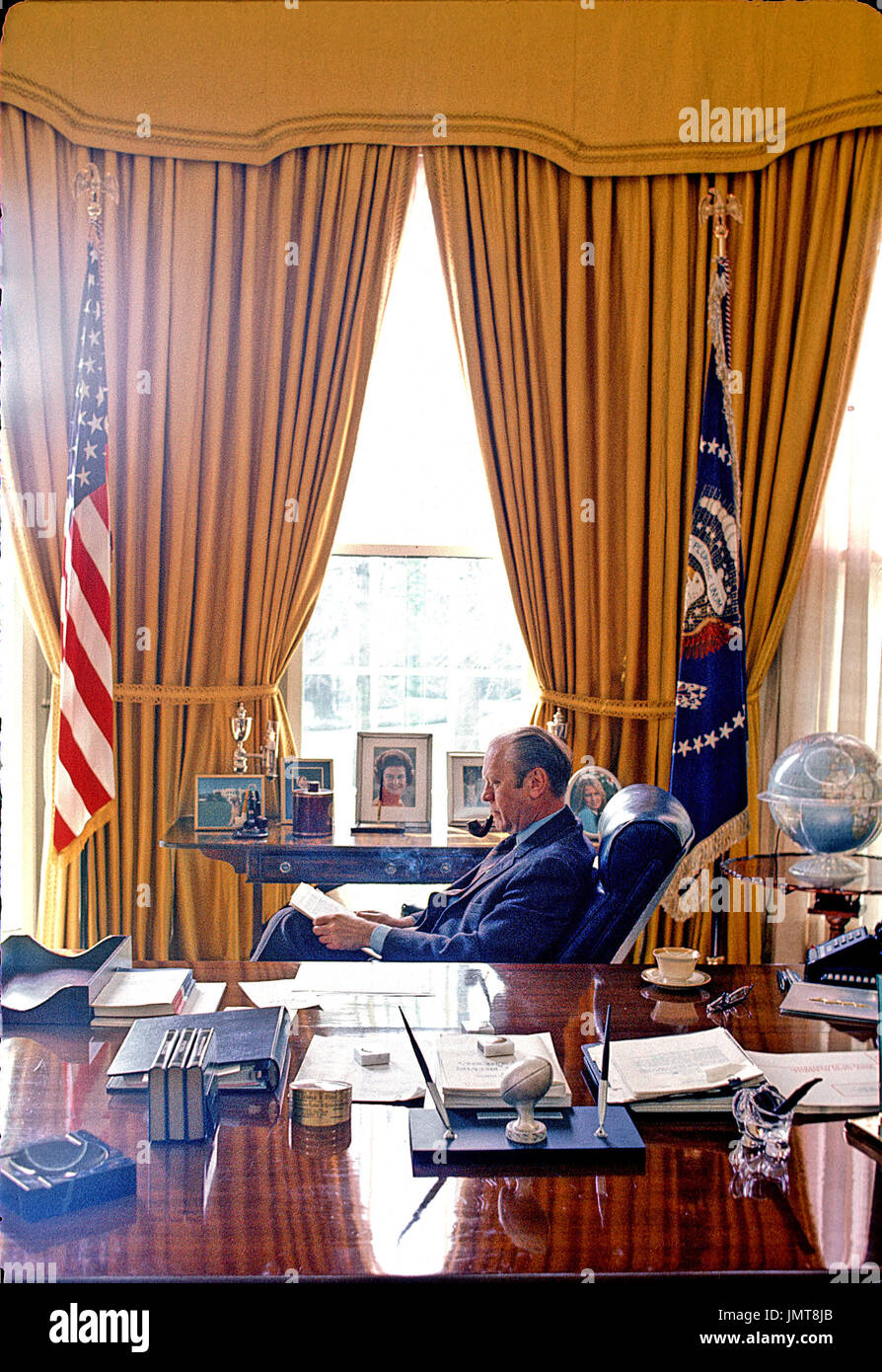 United States President Gerald R. Ford works in the Oval Office at the ...