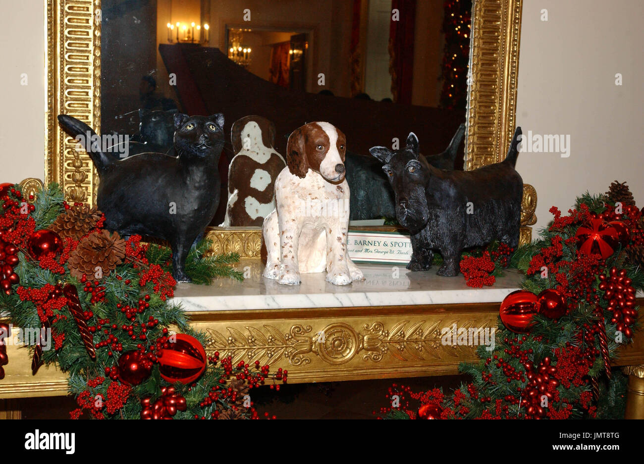Replicas of the Bush Family pets who currently reside in the White ...