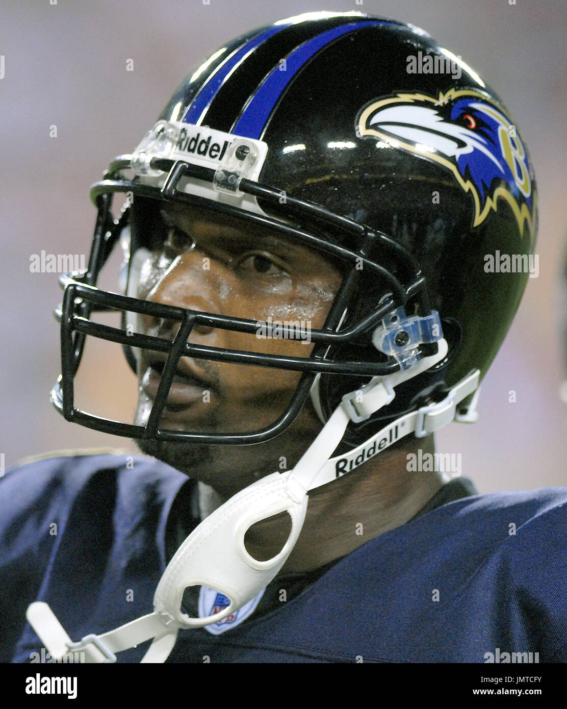 Landover, MD - August 25, 2007 -- Baltimore Ravens linebacker Ray Lewis ...