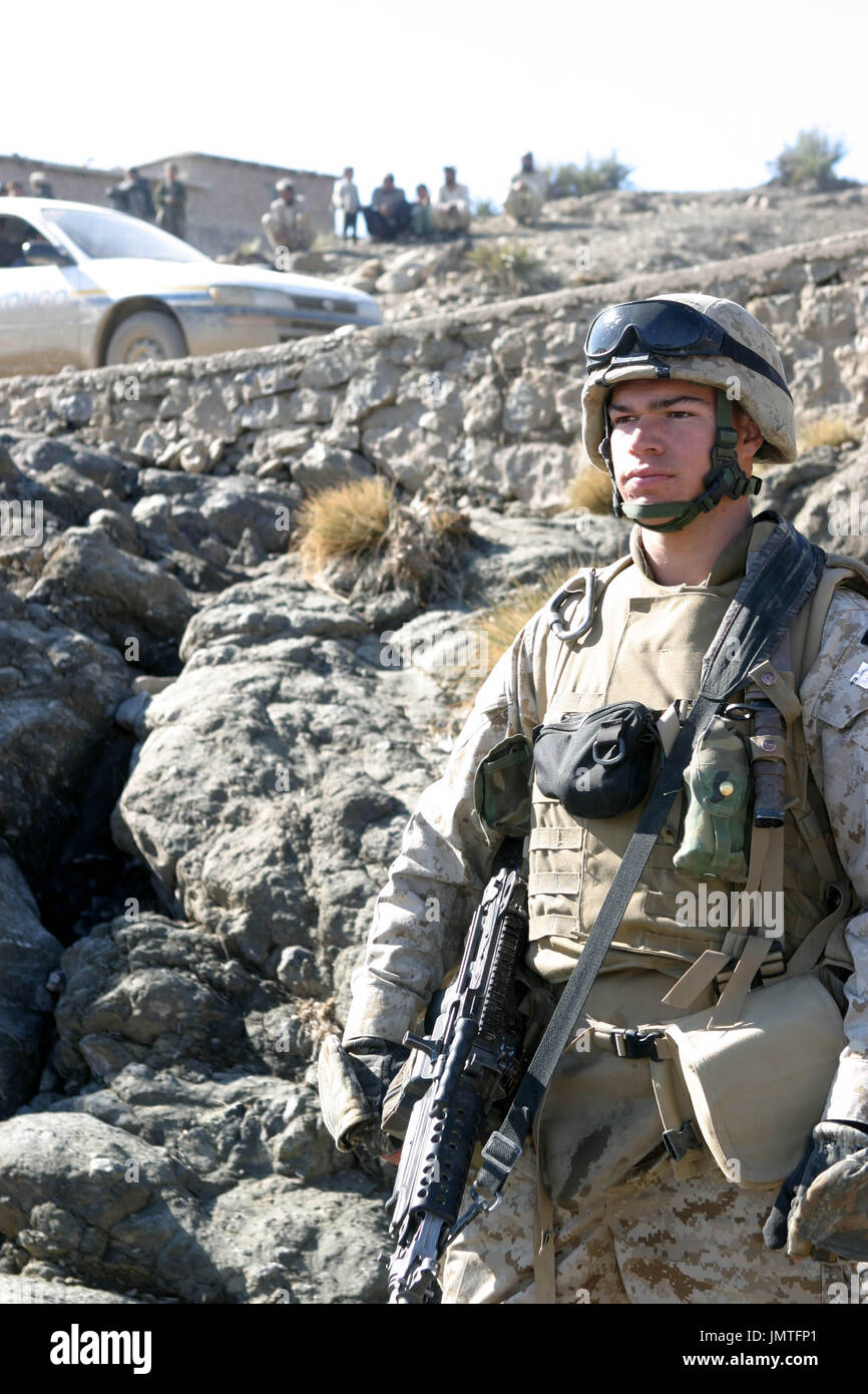Lance Corporal Shane Manera, a rifleman with Weapons Company, 3rd ...