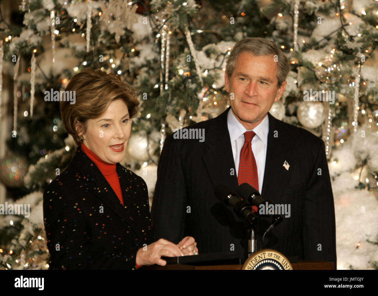 United States President George W. Bush and first lady Laura Bush ...