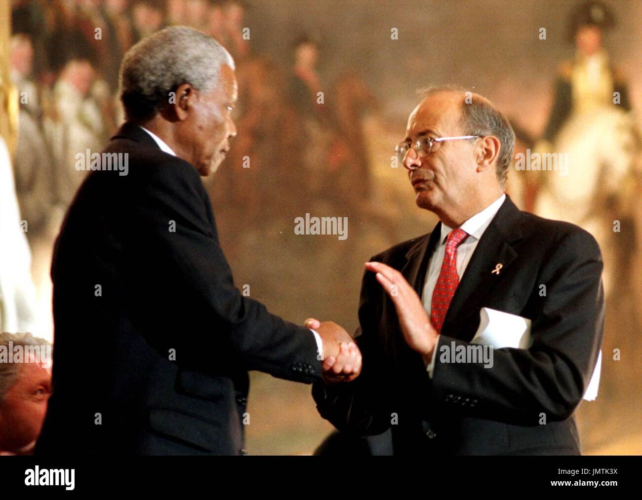 Washington, DC - September 23, 1998 -- President Nelson Mandela of ...