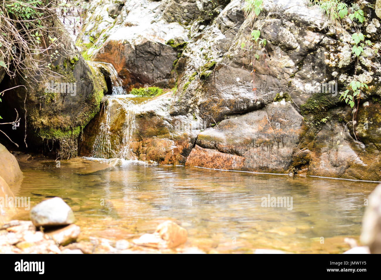 Beautiful water falling from waterfall hi-res stock photography and ...