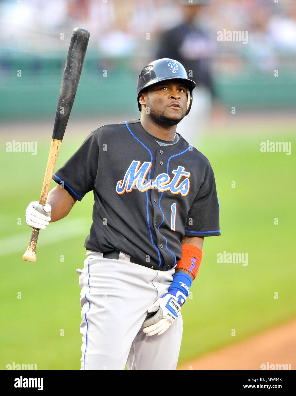 Washington, D.C. - July 21, 2009 -- New York Mets second baseman Luis ...