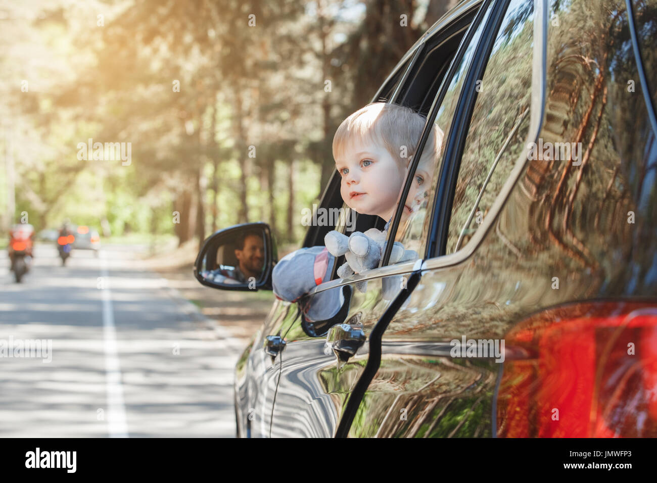 Lean out hi-res stock photography and images - Alamy