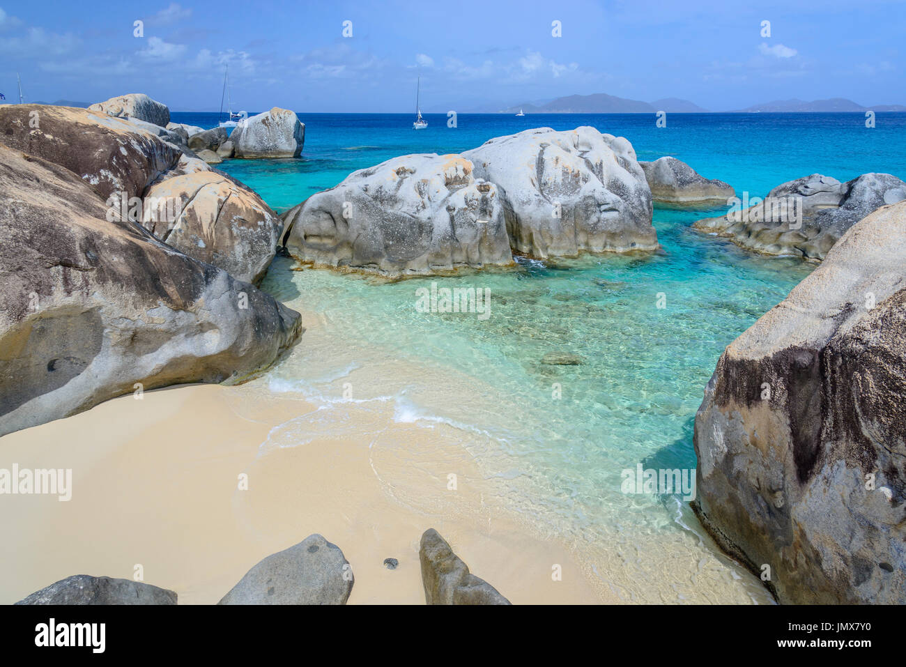Spring Bay with boulder by The Baths, The Baths, Spring Bay, Virgin ...