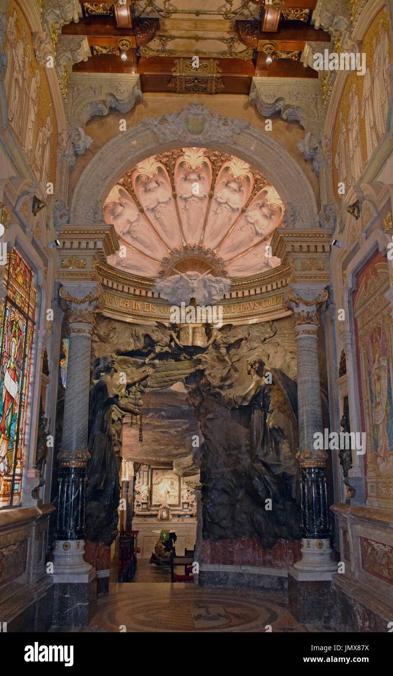 San ignacio cave hi-res stock photography and images - Alamy