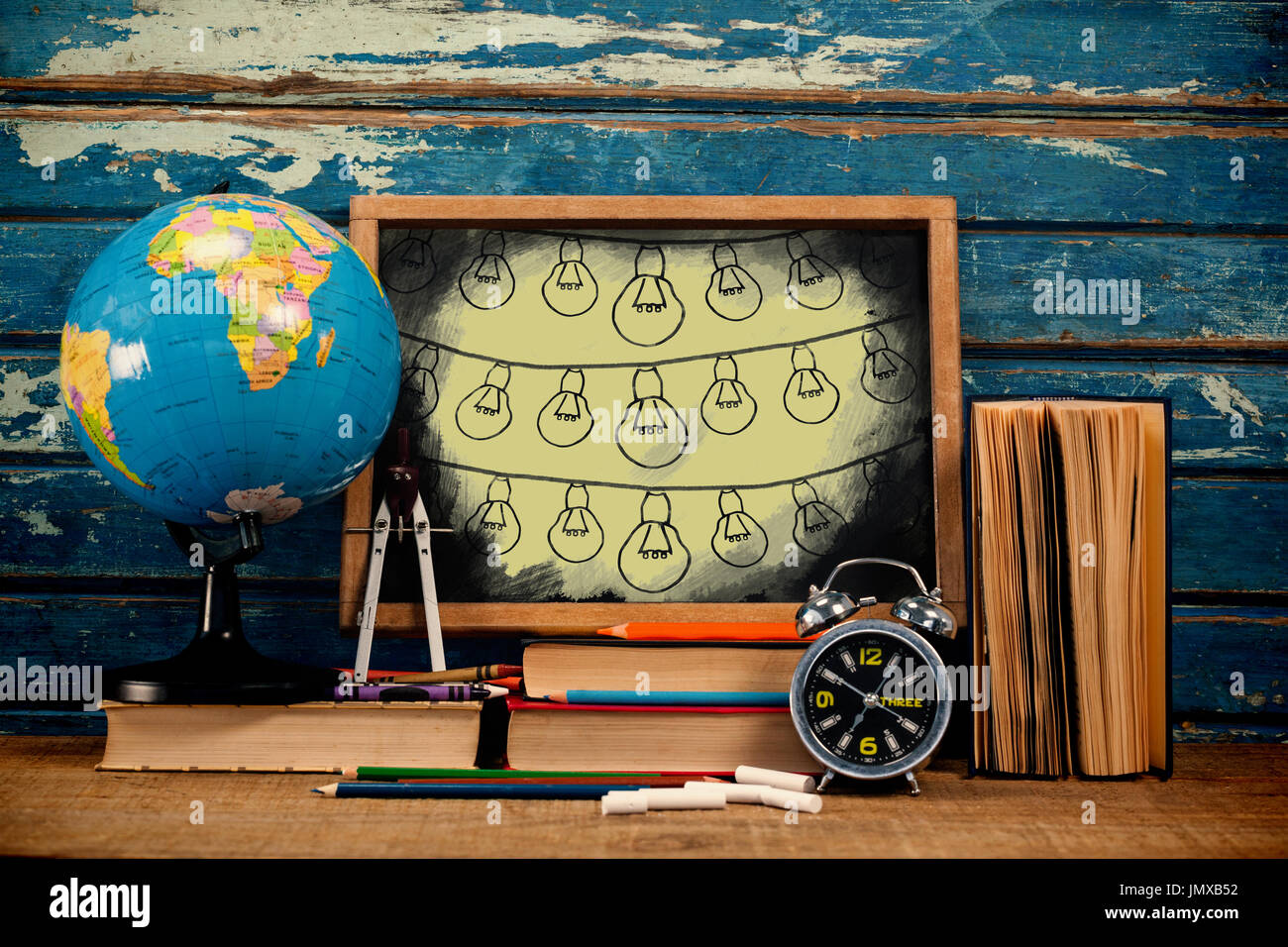Light bulbs seamless texture hi-res stock photography and images - Alamy