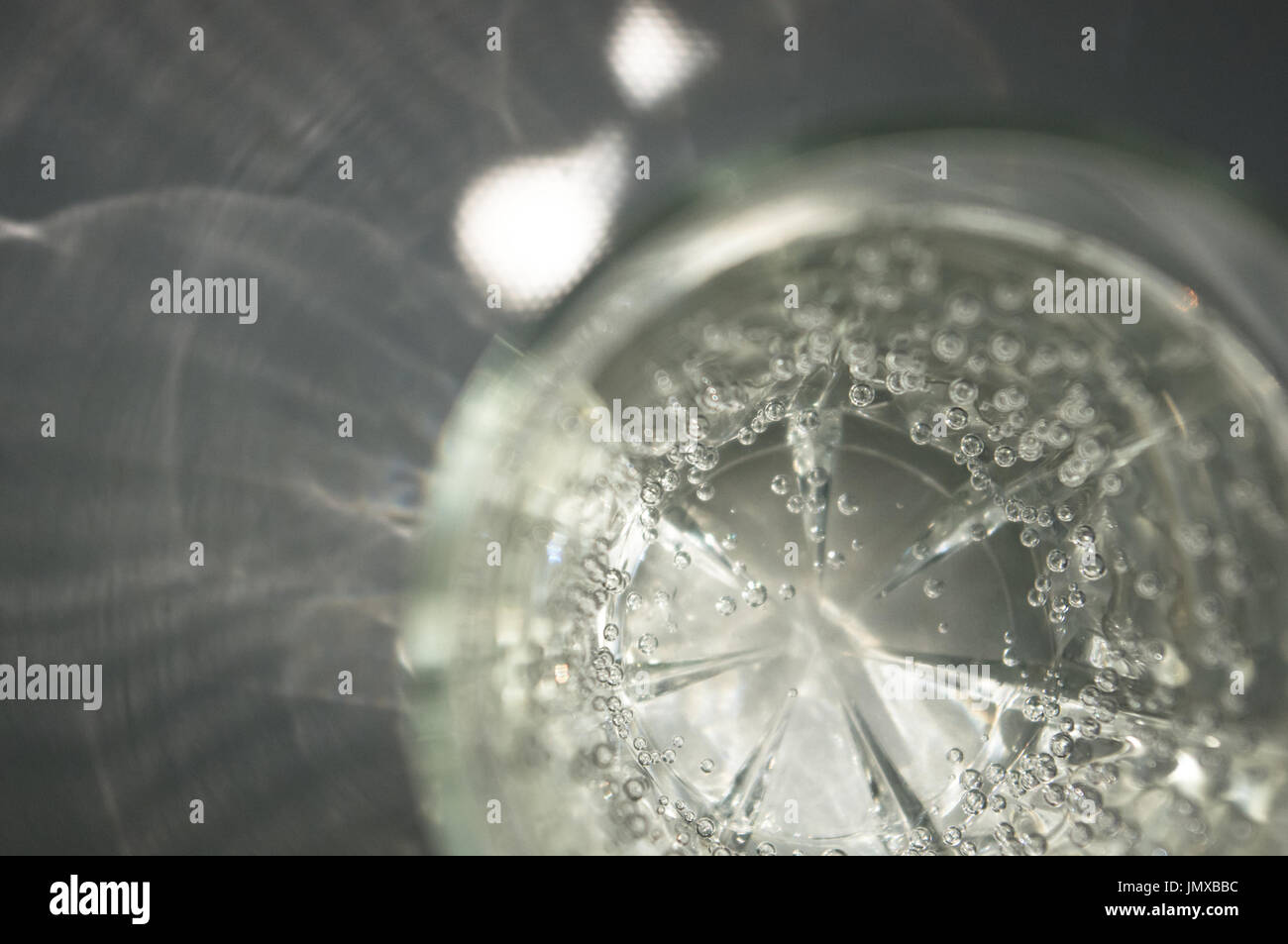Light refracted glass hi-res stock photography and images - Alamy