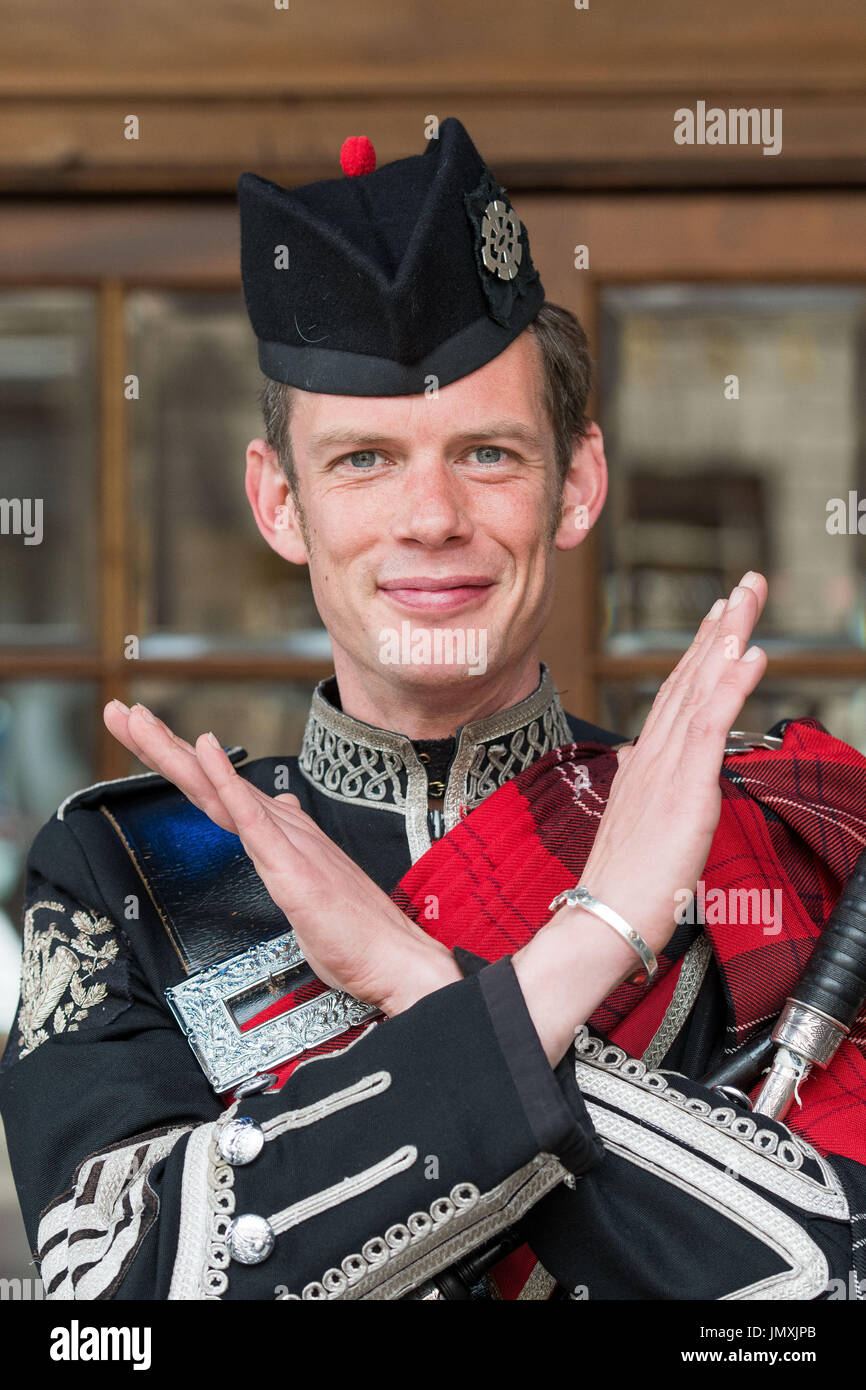 Picture: Xfactor Judges Simon Cowell, Louis Walsh, Nicole Scherzinger ...