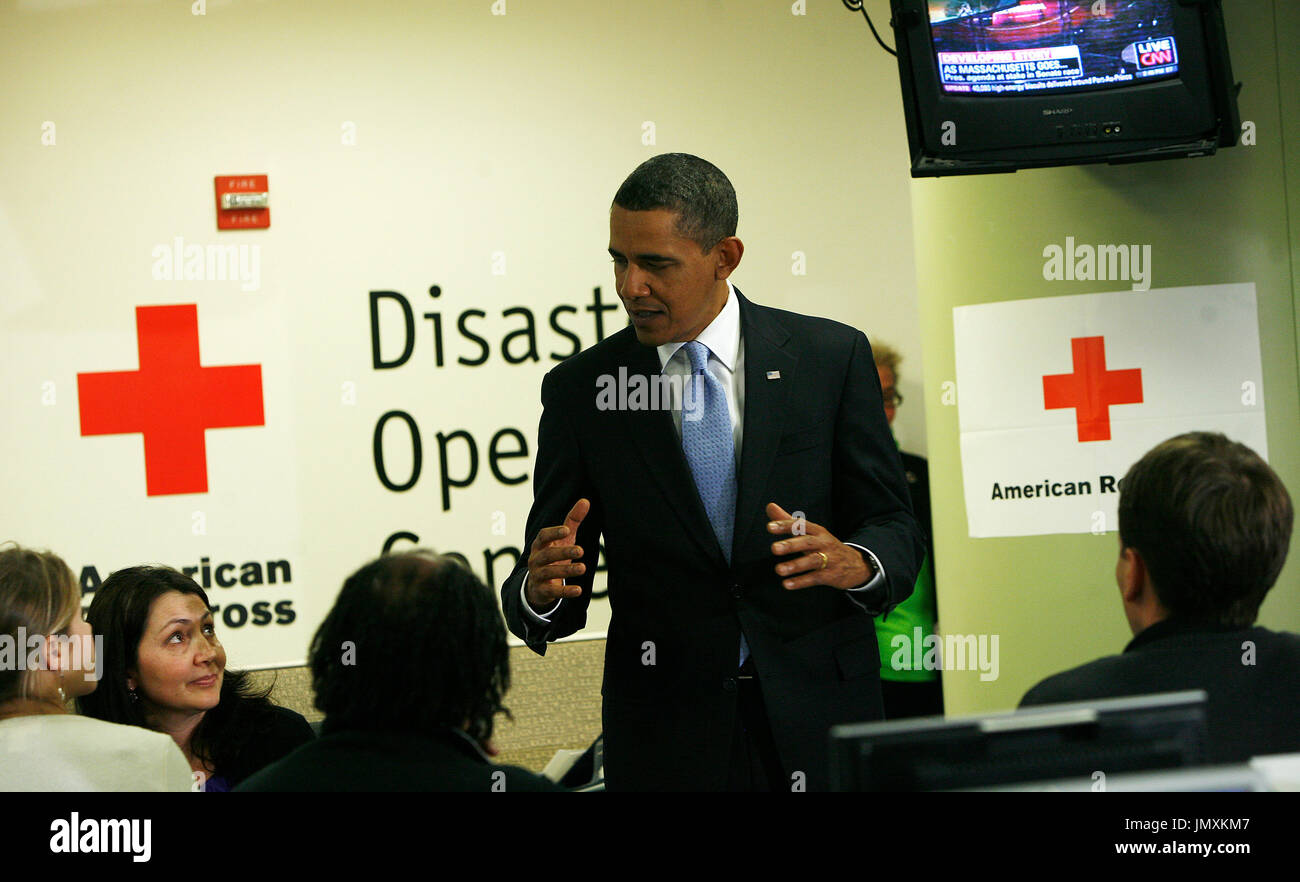 United States President Barack Obama and his wife Michelle Obama ...
