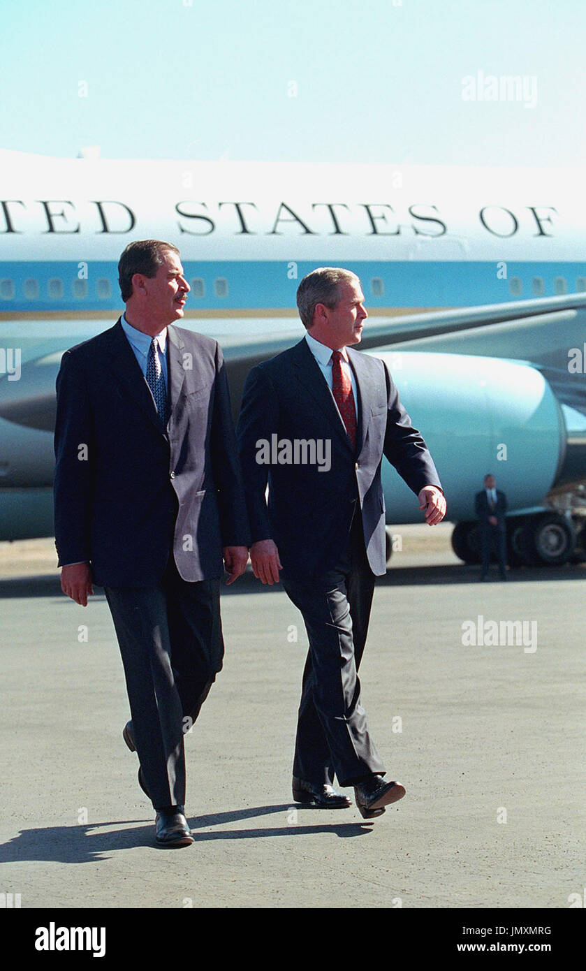 United States President George W. Bush and President Vicente Fox of ...