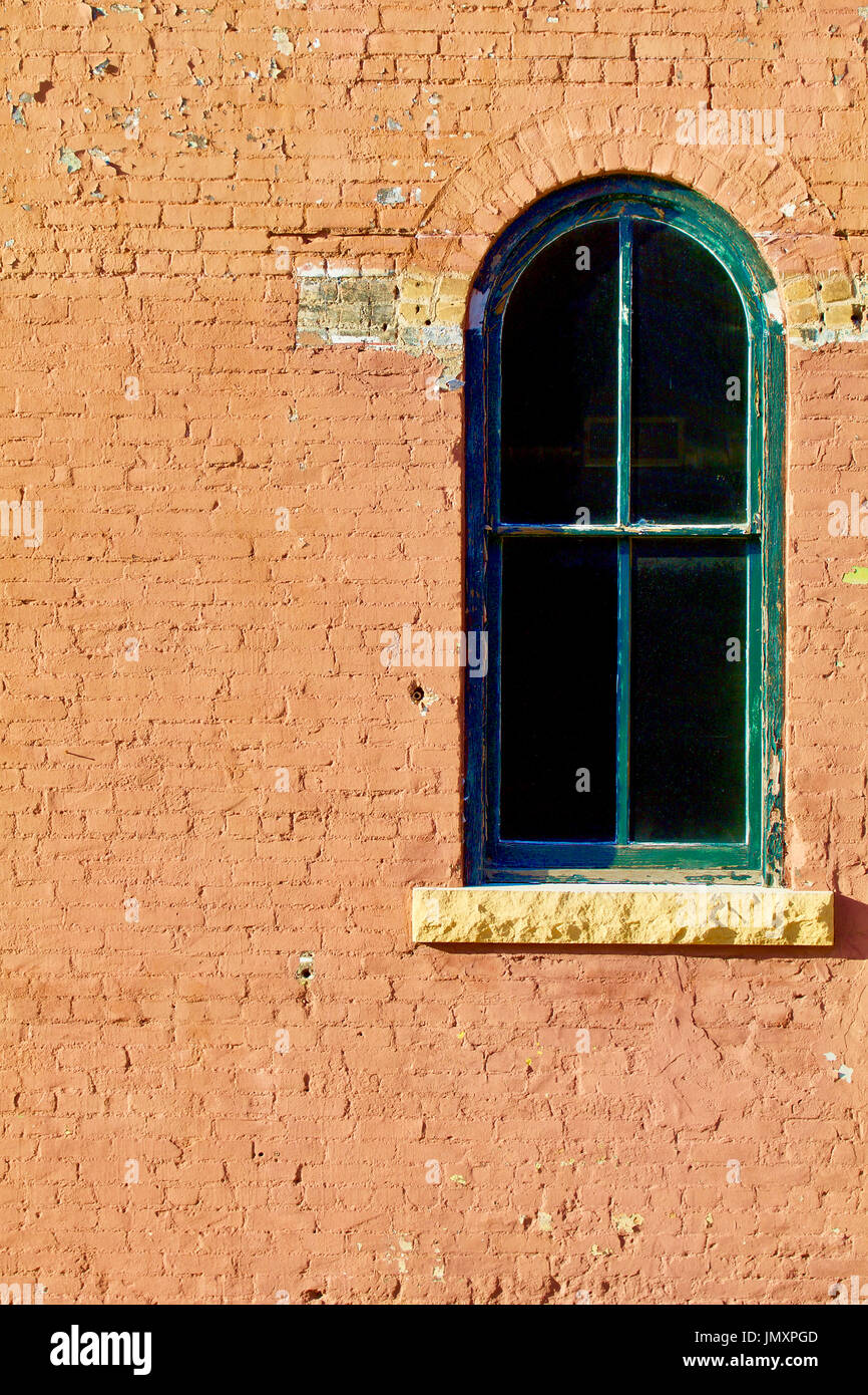 Rounded top of building hi-res stock photography and images - Alamy