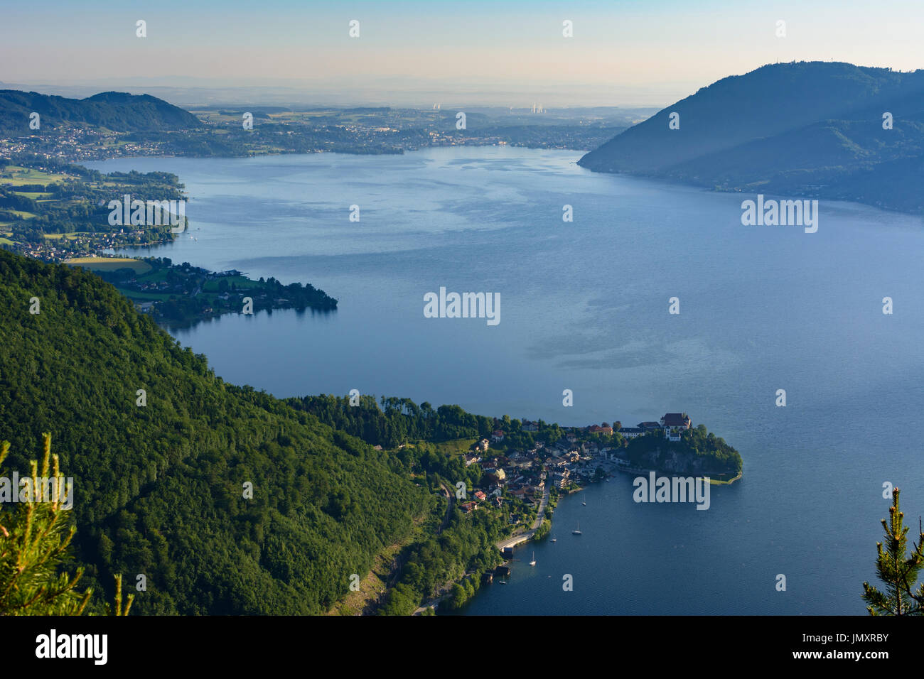 lake Traunsee, mountain Traunstein, town Traunkirchen from mountain ...