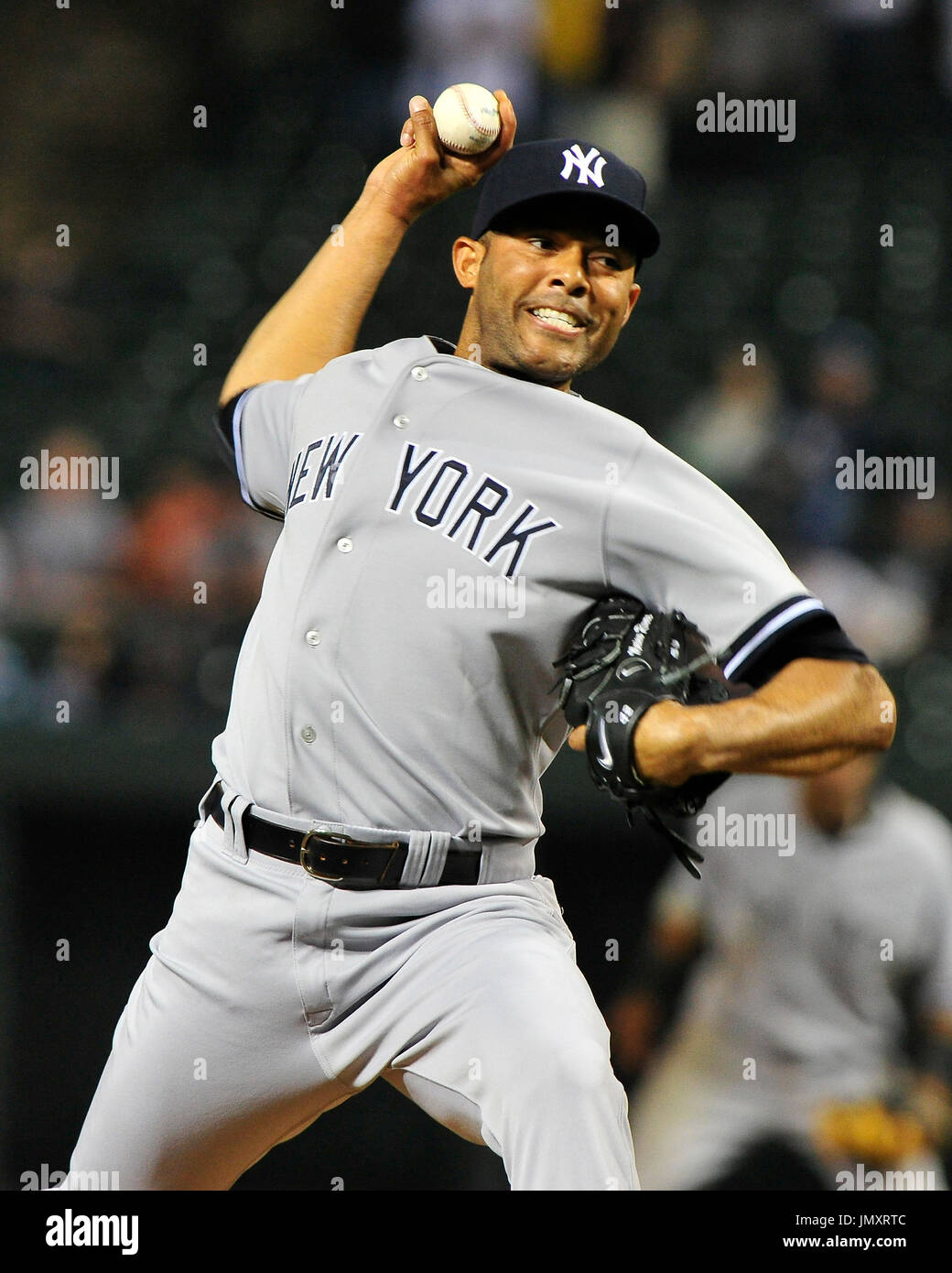 New York Yankees pitcher Mariano Rivera (42) pitches in the ninth ...