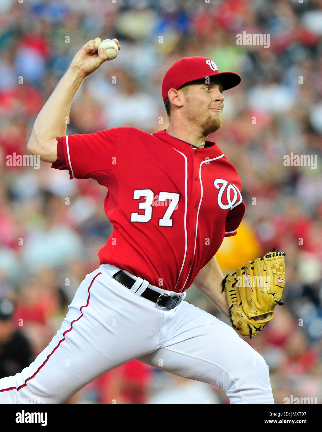 Washington Nationals pitcher Stephen Strasburg (37) pitches in the ...