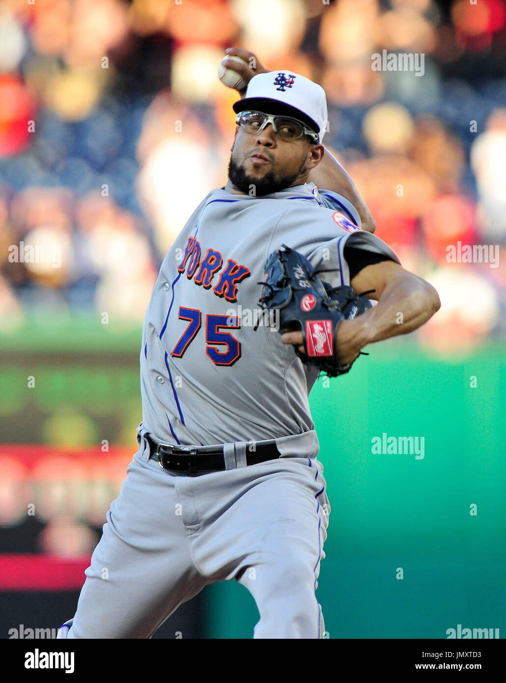 New York Mets pitcher Francisco Rodriguez (75) pitches in the bottom of ...