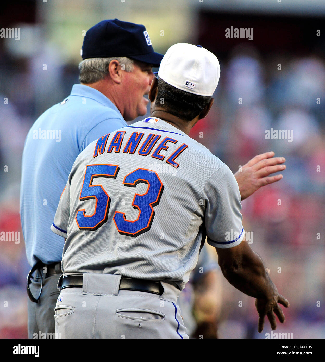 New York Mets manager Jerry Manuel (53) argues with third base umpire ...