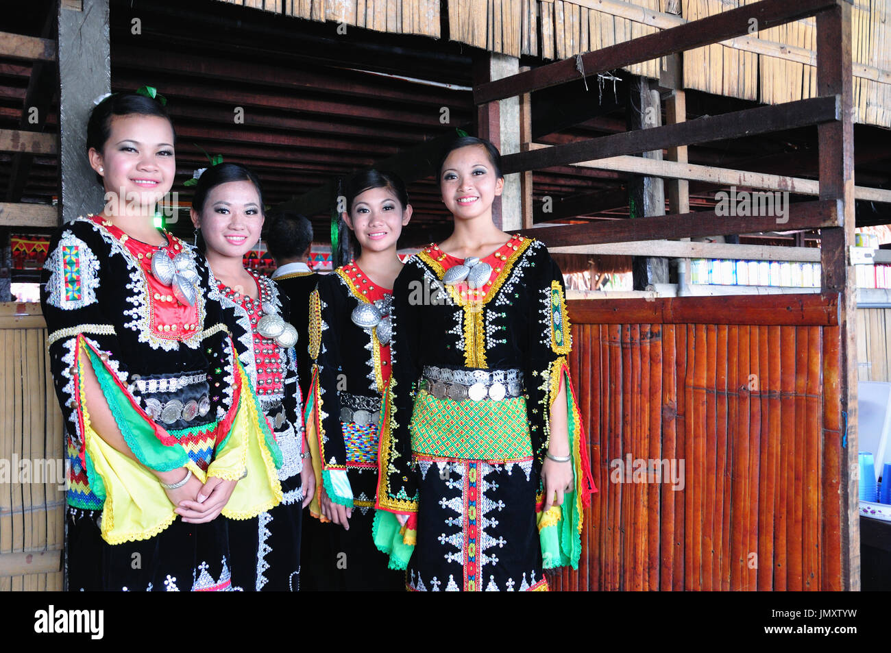 Group of people from Borneo ethnic in traditional costumes Stock Photo ...