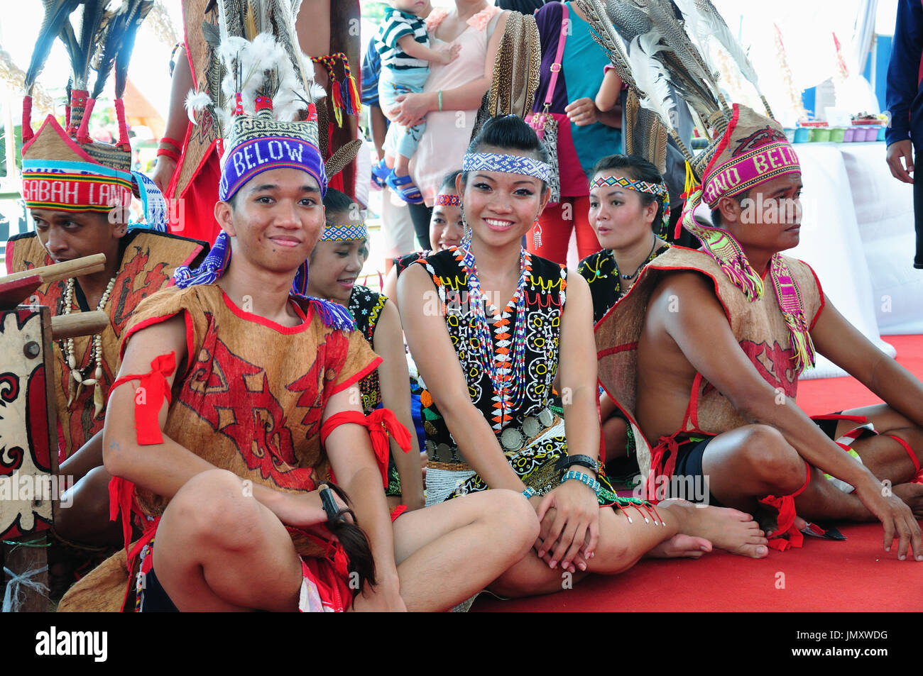 Woman in kota kinabalu sabah hi-res stock photography and images - Alamy